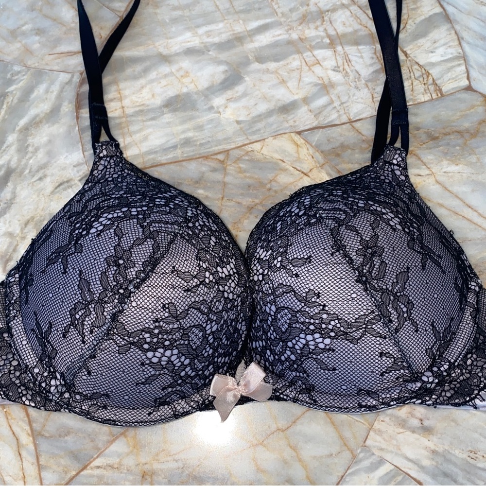Rare Victoria’s Secret Limited Edition Miraculous Bra… - Gem